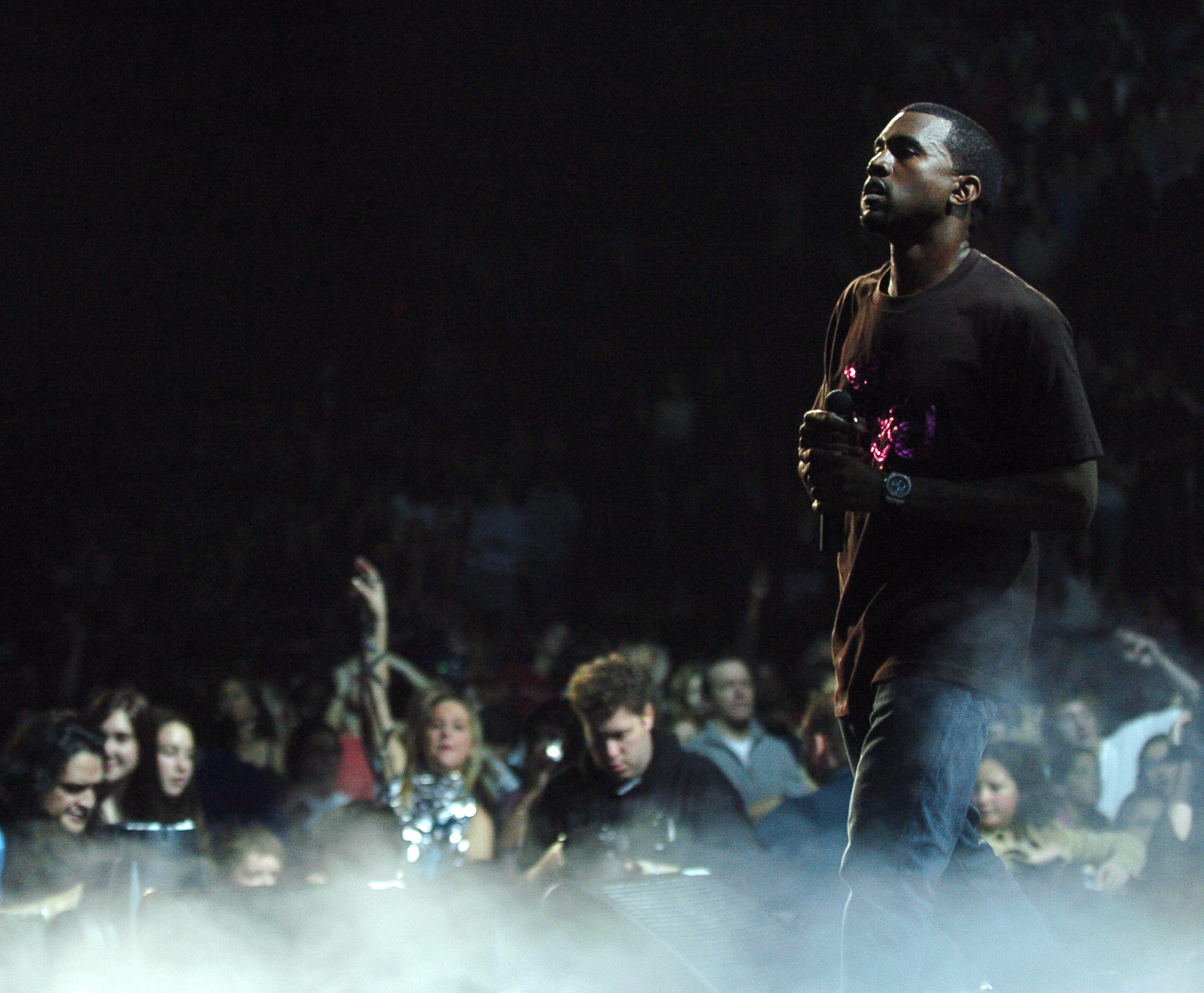 Kanye West Performs “All Day” At The Brit Awards | 92 Q