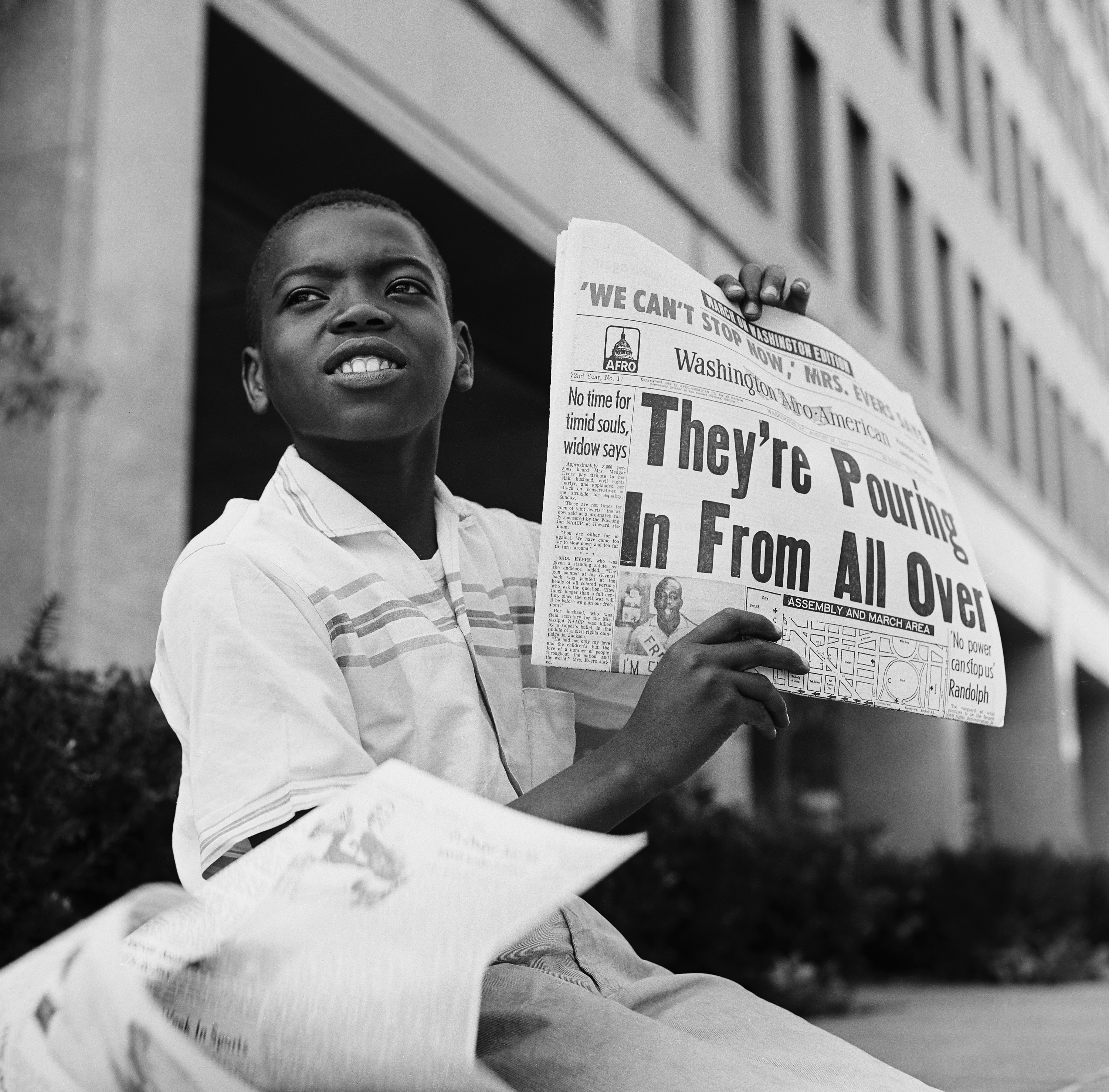 A Look Through History: 50 Powerful Protest Photos - 92 Q