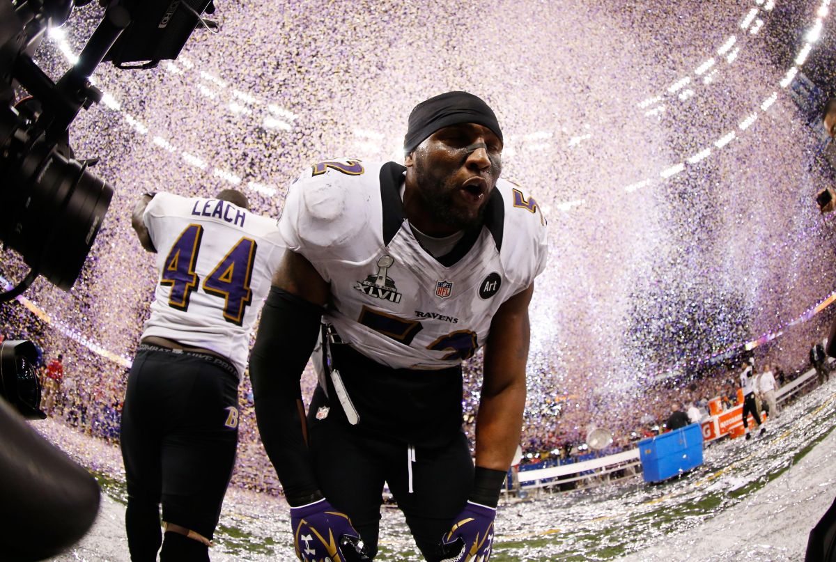 13 Throwback Photos of Baltimore Ravens’ Ray Lewis | 92 Q